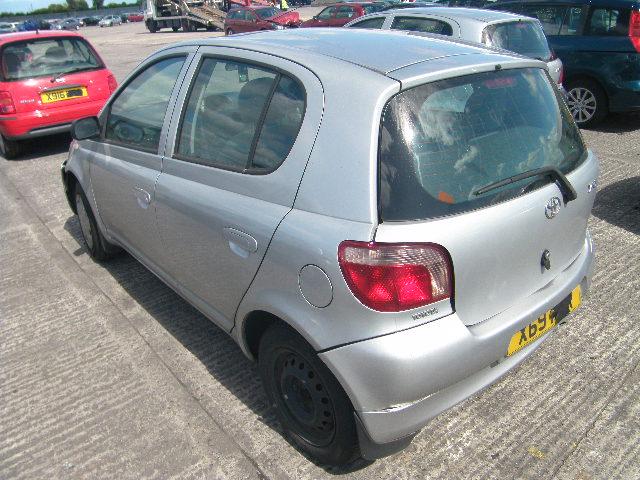 Toyota YARIS GLS WASHER JET