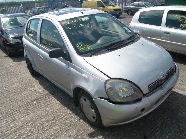 Toyota YARIS GLS WASHER JET